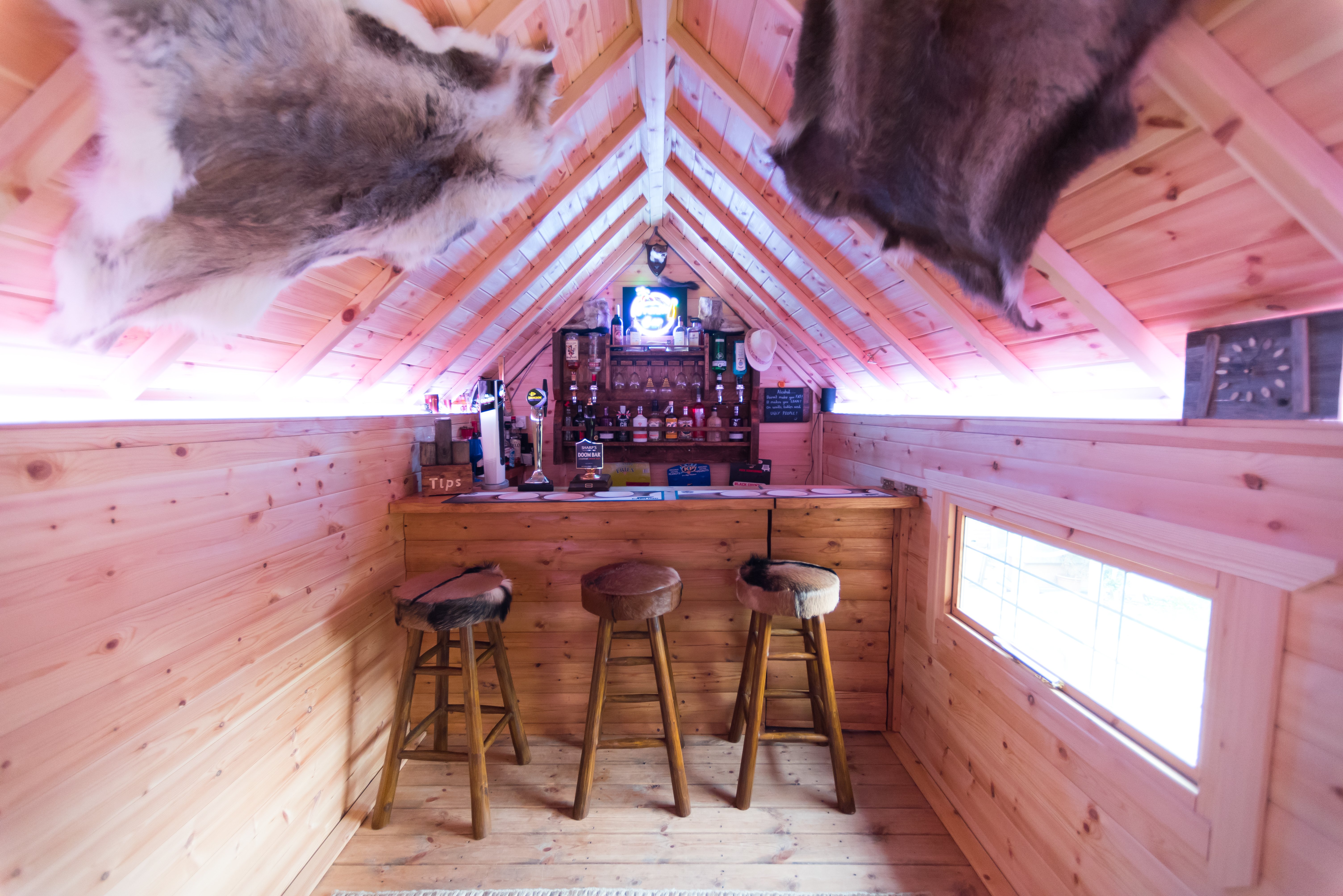 An Arctic Cabins BBQ Hut – Holiday At Home, The Perfect Escape
